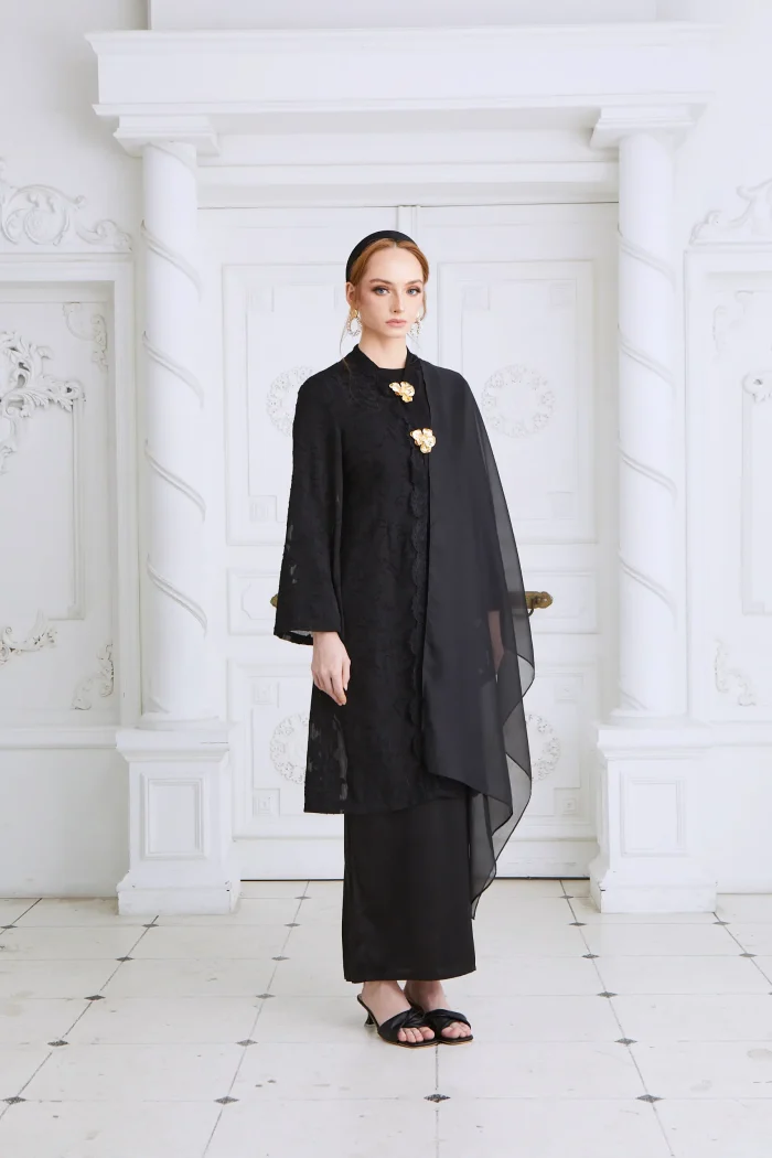 Juita Kebarung Black – Talea